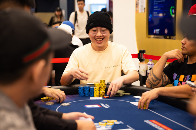 Chih Wei Fan Charges Through the Field of Day 1C in the WPT Prime ...